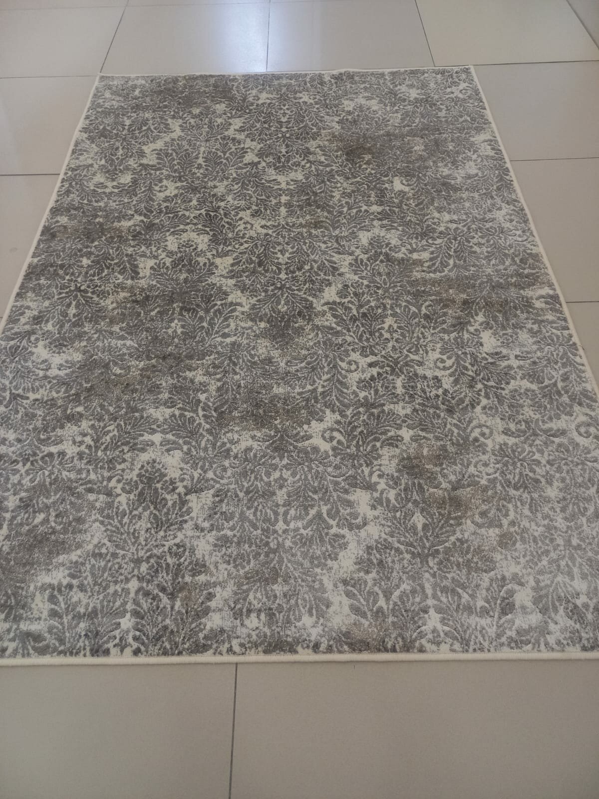 Ковер в комнату из вискозы Бельгия 140x100