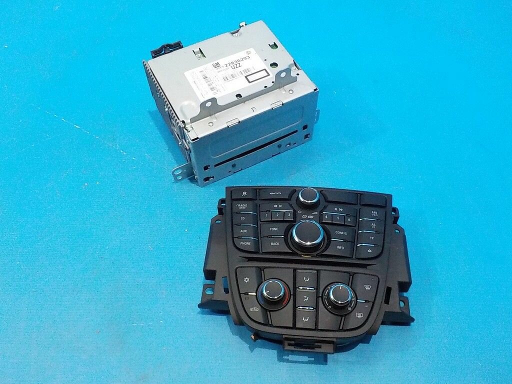 Магнитола OPEL Astra J 2010-2017 22836293 - Б/У