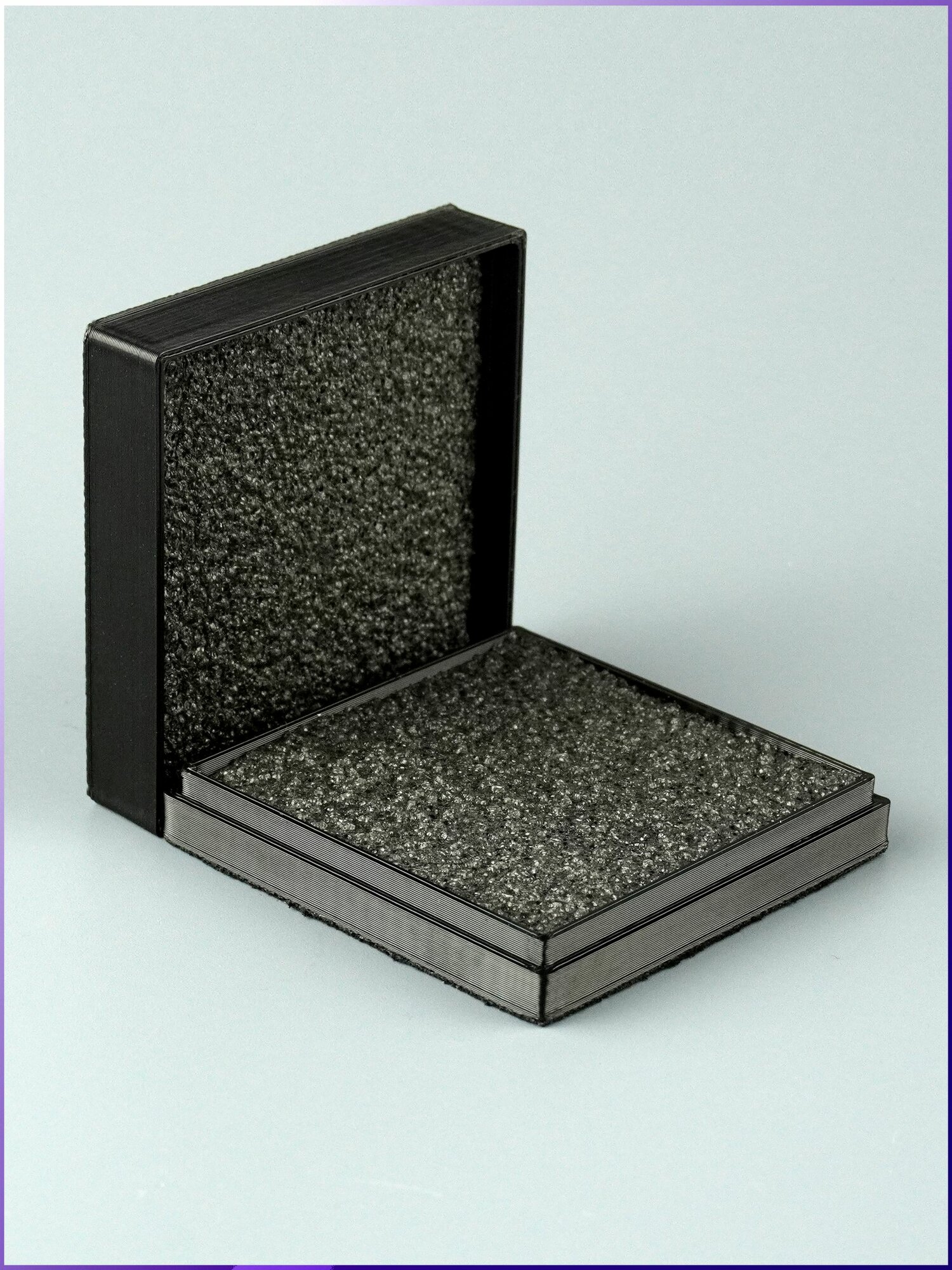 Футляр из пластика для броши 3 штук/коробка для хранения бижутерии, брелоков, медалей, монет: размер 50х50х15 мм