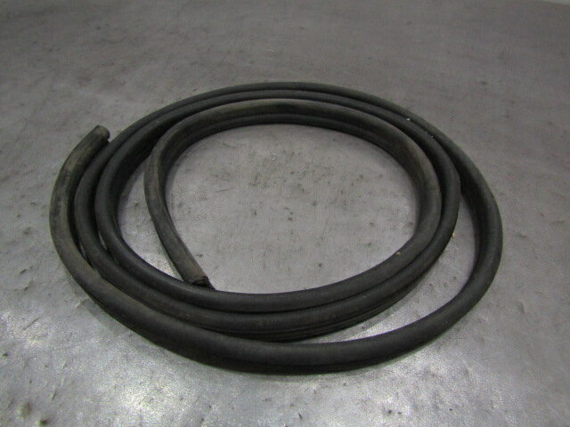 Резинка двери уплотнительная Renault Premium