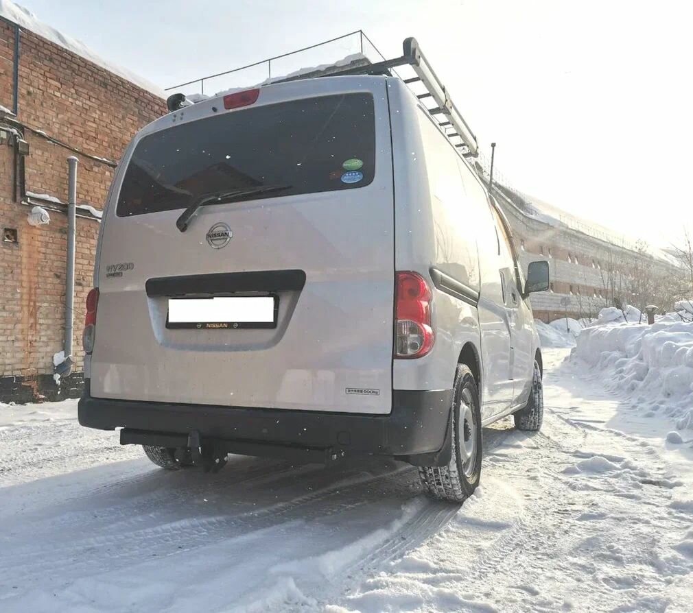 Фаркоп для Nissan NV200 правый руль (2009-); Mitsubishi Delica D3 "Halty" ML200V2