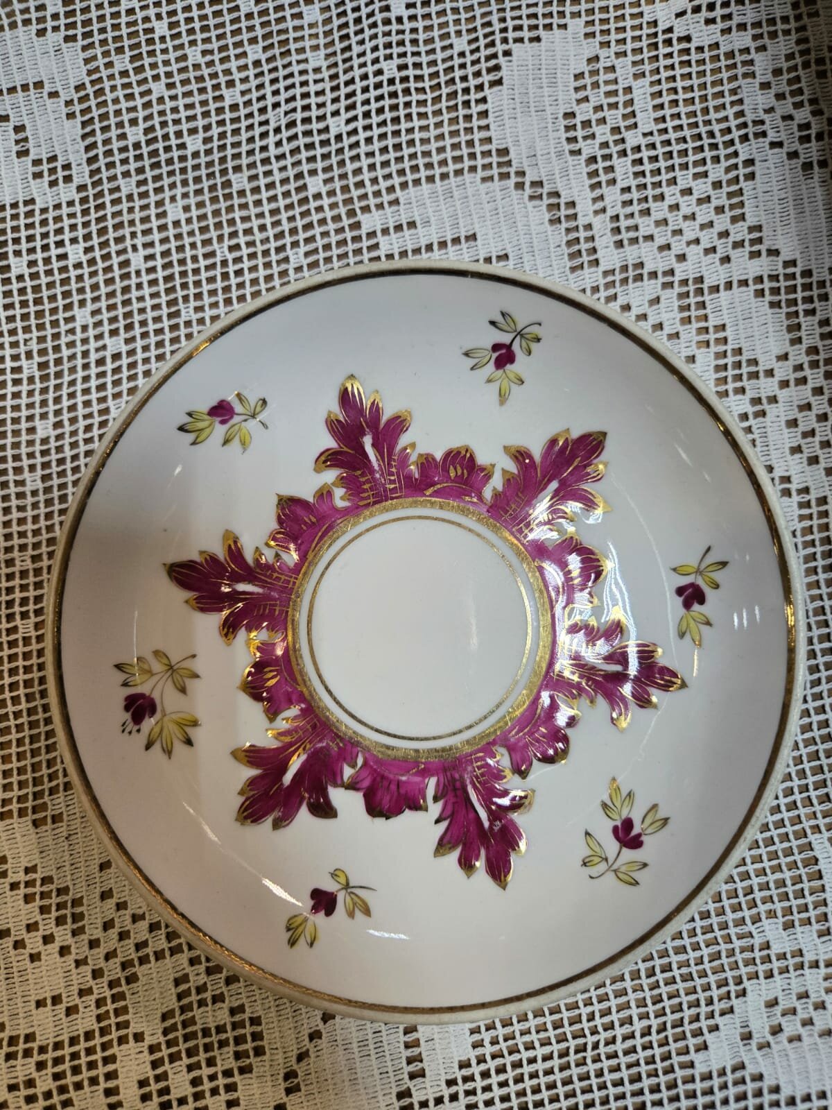 Блюдце Барбарис на малиновом винтажное советское, фарфор, ДФЗ Вербилки СССР