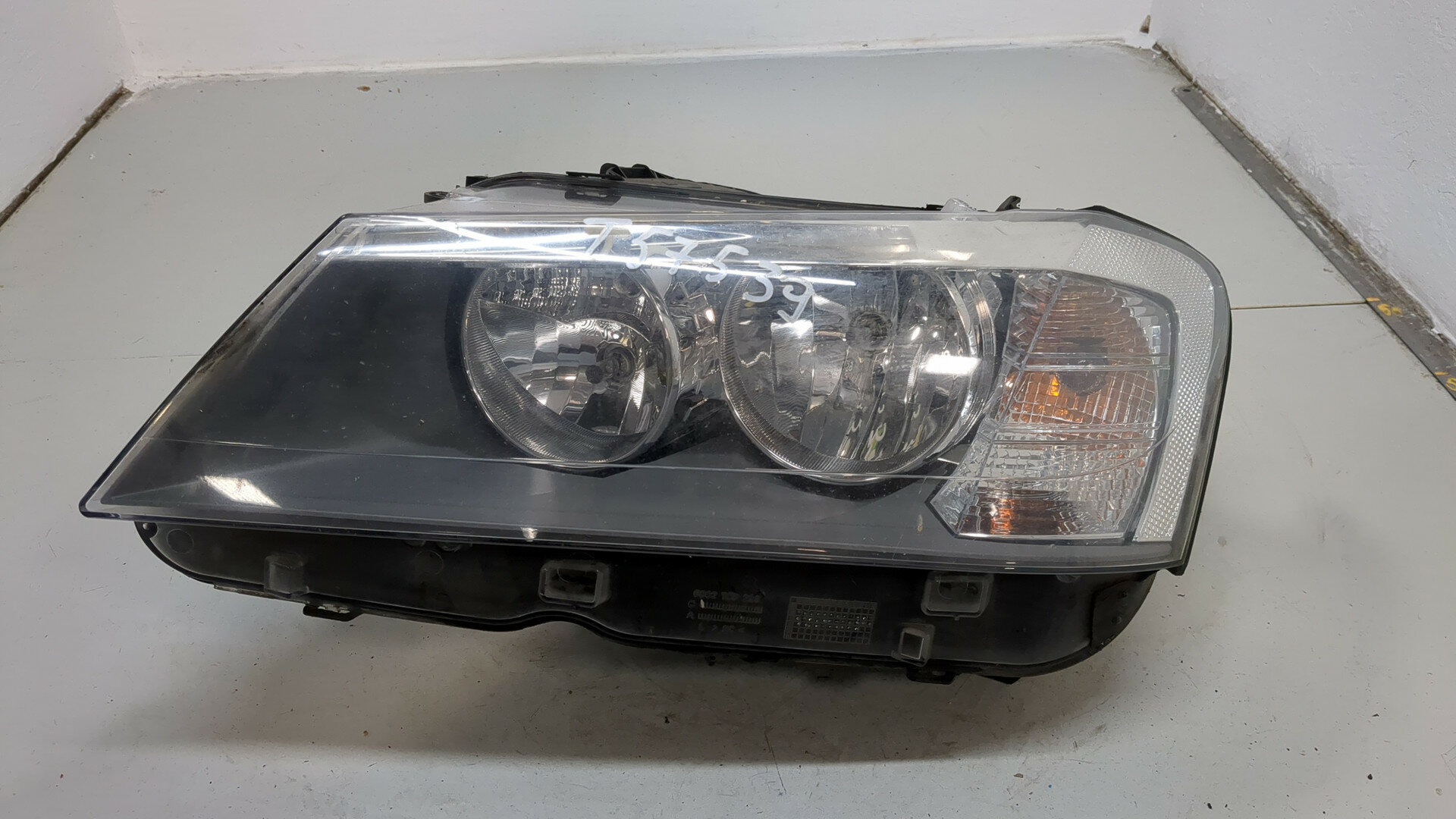 Фара (передняя) левая BMW X3 F25 Б/У