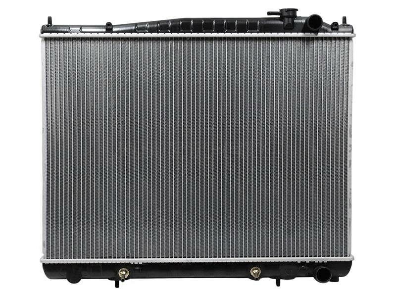 Радиатор SAT NS000R50 Nissan Terrano 95-02 / Infiniti QX4 96-03