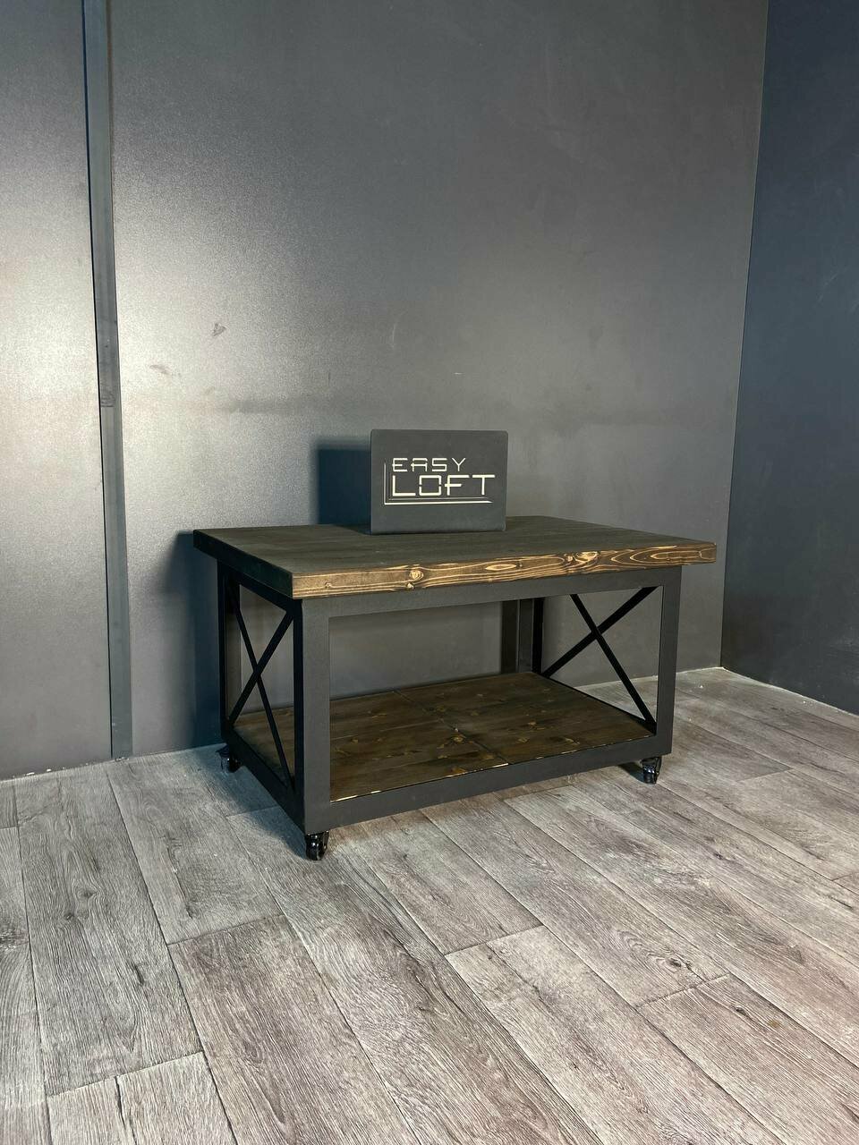 Консоль "EasyLOFT" в стиле лофт на колёсиках, в гостиную, для дома и дачи, массив хвойных пород, 50х80х40 см.