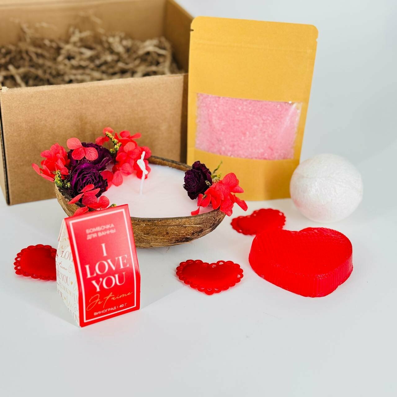 Подарочный SPA набор c солью, бурлящими бомбочками для ванны с авторской свечой в кокосе, подарок любимой девушке женщине на 14 февраля