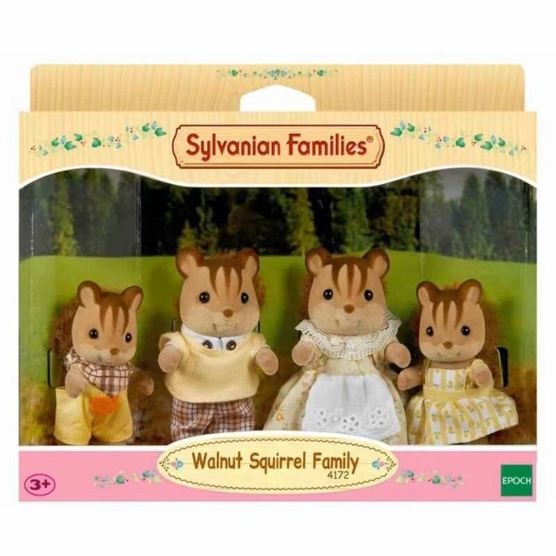 Silvanian Familis, семейство кукол-белок из грецкого ореха