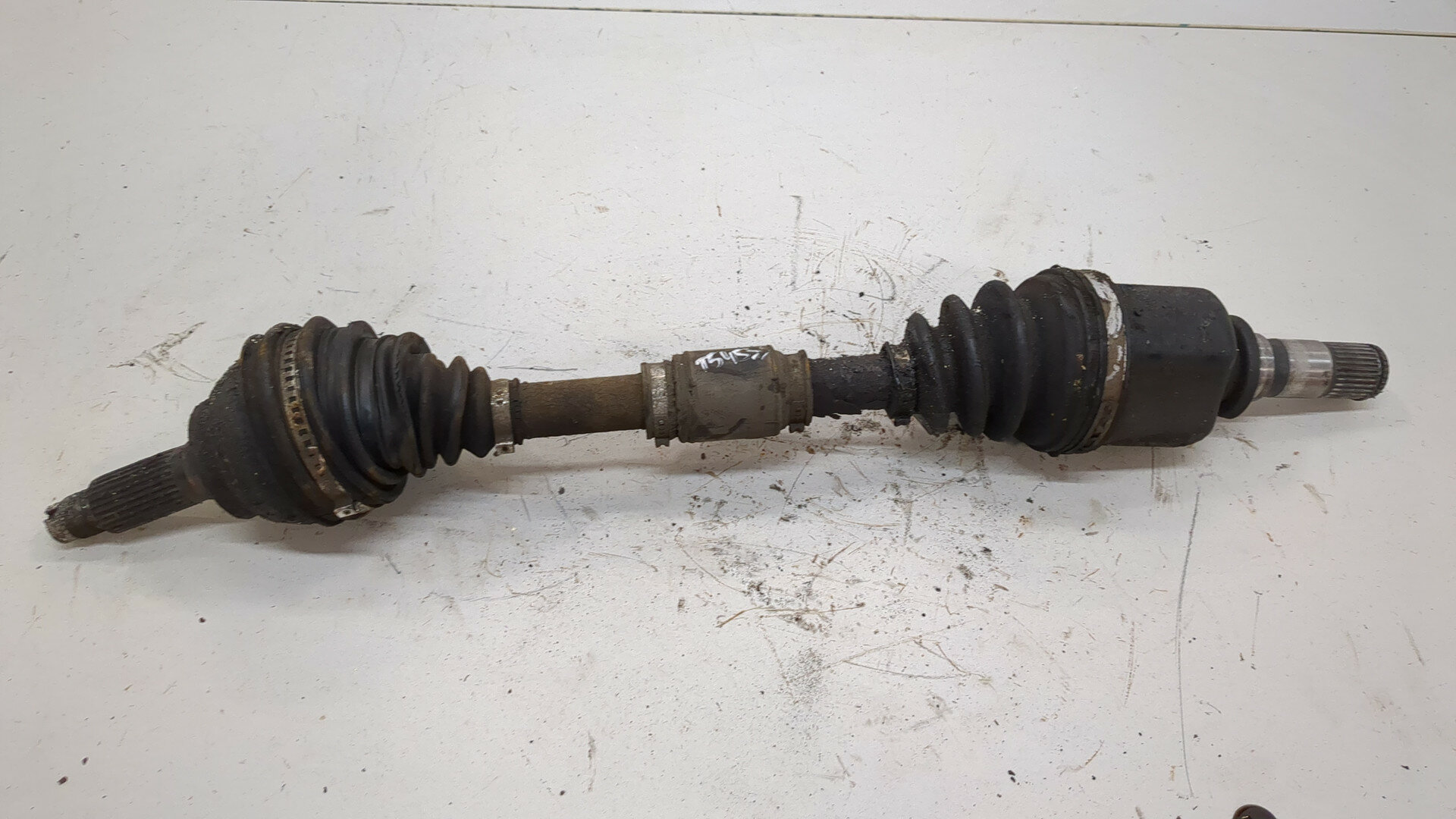 Полуось (вал, шрус) левая передняя Mazda 5 (CR) Б/У