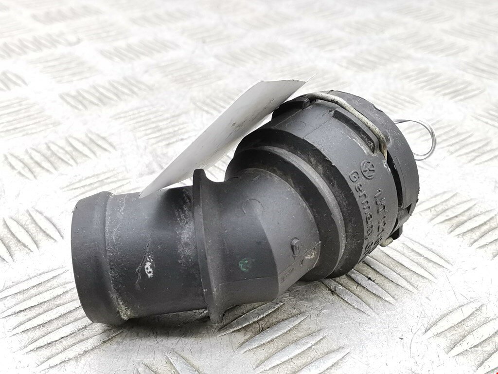 Фланец (штуцер системы охлаждения тройник) Volkswagen Golf 4 1J0122291 арт. 2189840