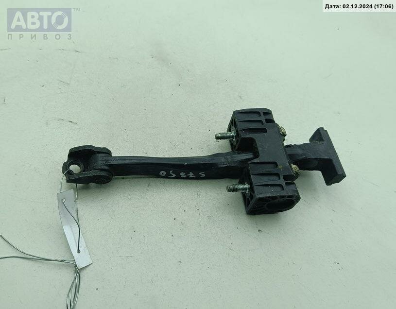 Ограничитель открывания двери передней Opel Astra H (2004-2009)