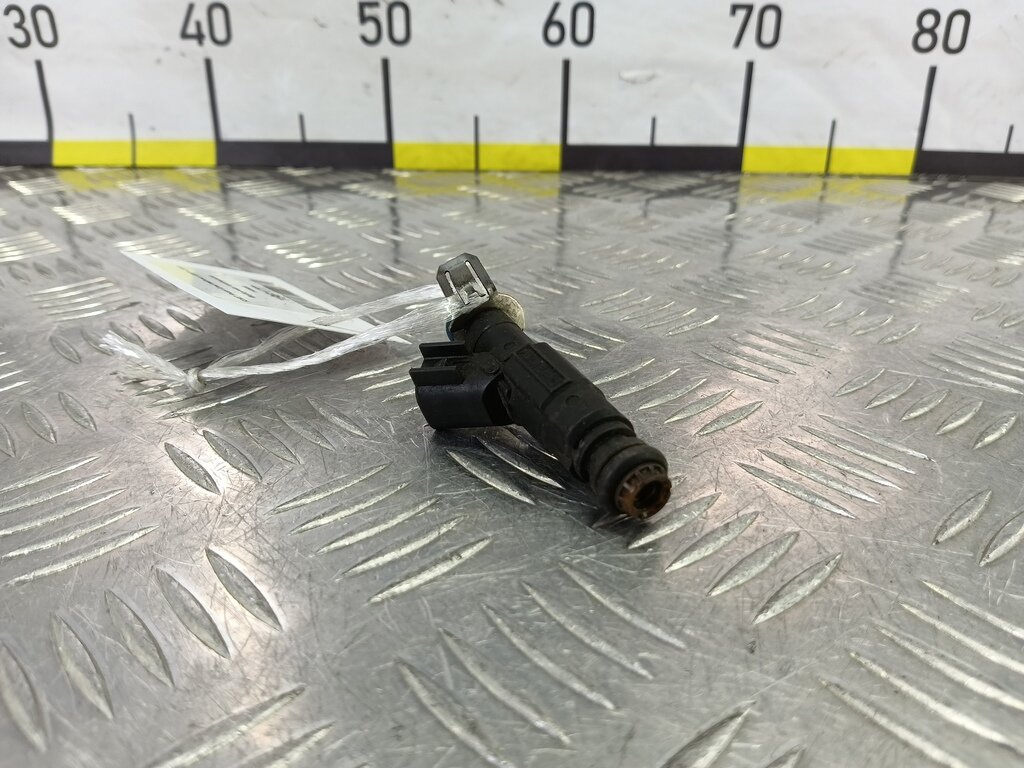 Форсунка топливная Б/У для FORD Focus II рестайлинг (2007—2011) 1149958