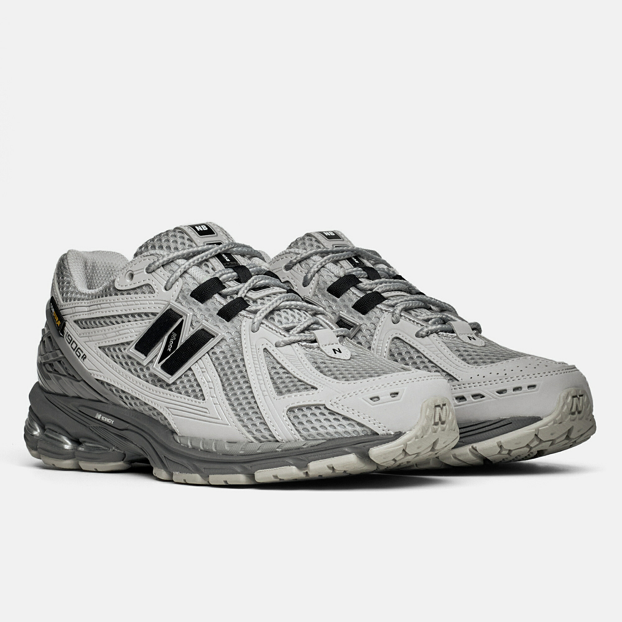 Кроссовки 1906R