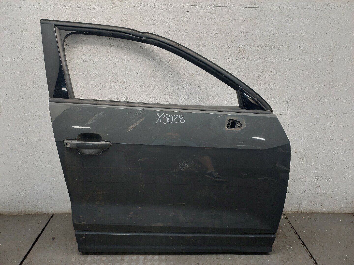 Дверь боковая (легковая) правая передняя Audi Q2 Б/У