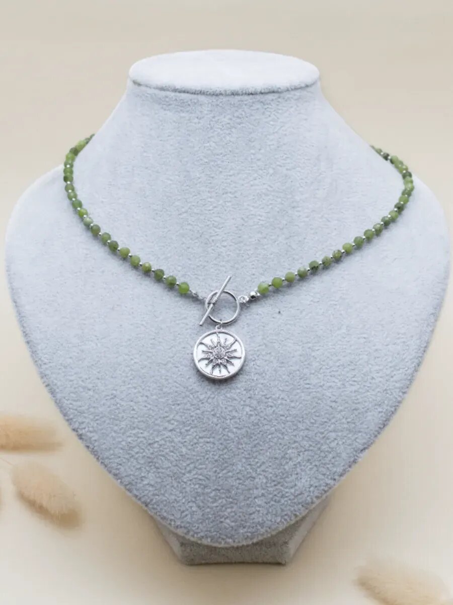 Колье, перламутр, фианит, нефрит