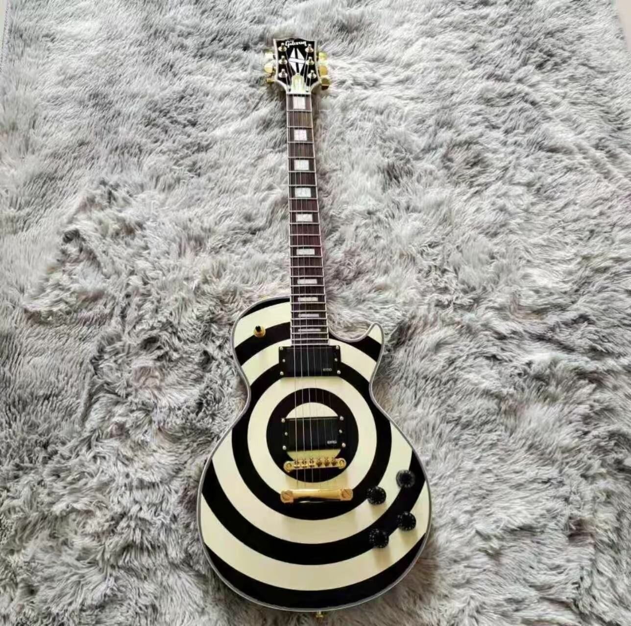 Электрогитара