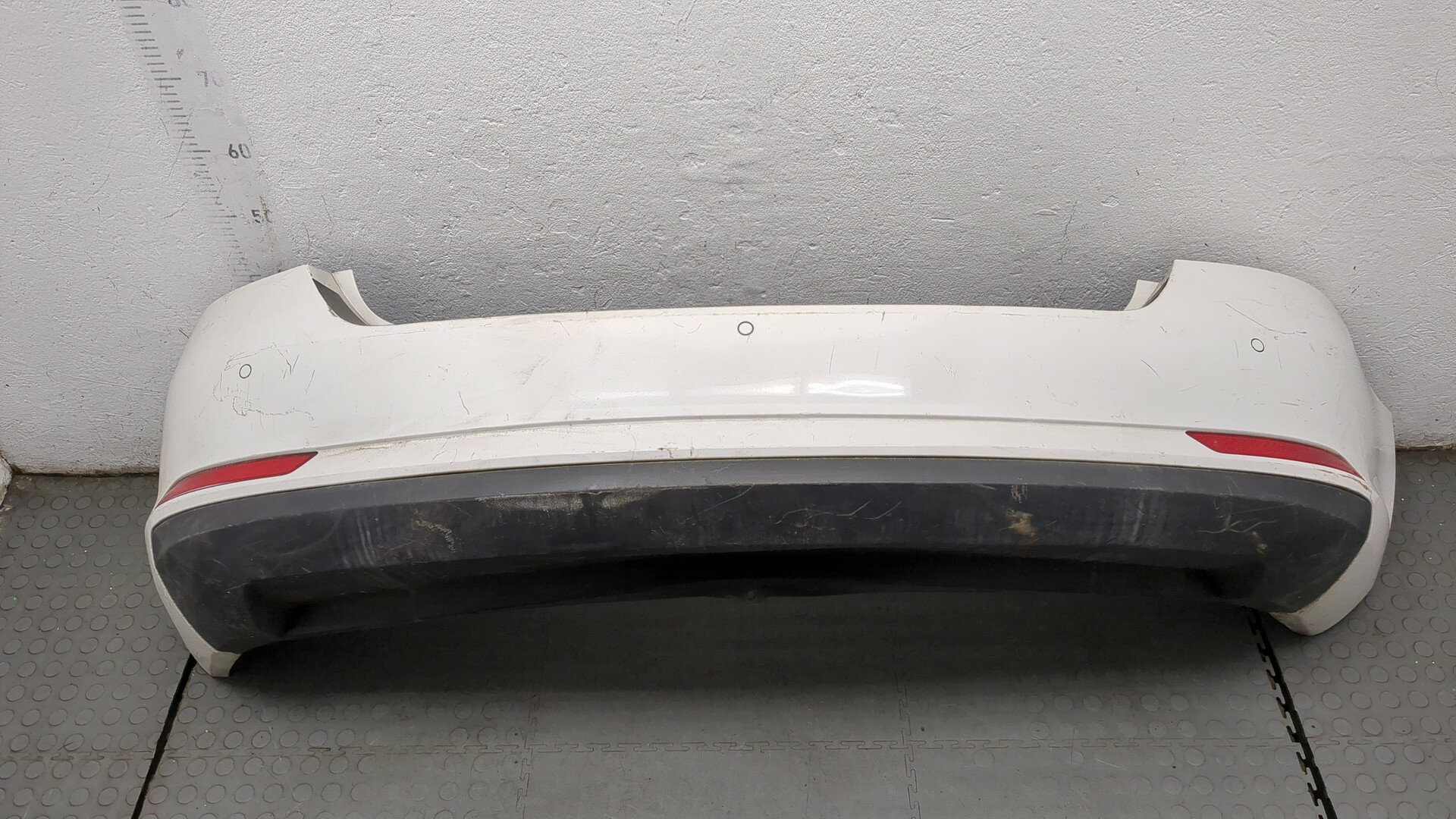 Бампер задний Skoda Rapid Б/У