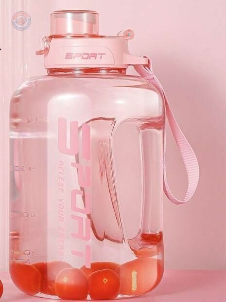 Большая спортивная бутылка 2,5 л с трубочкой, черно-серая, для воды и шейков, удобная гидратация на тренировке, в офисе и в дороге