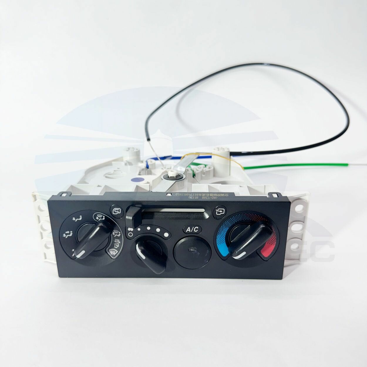 Блок управления климатической установкой JAC N75 N80 N120 компас 9/12 (24V) (8112100LE010)