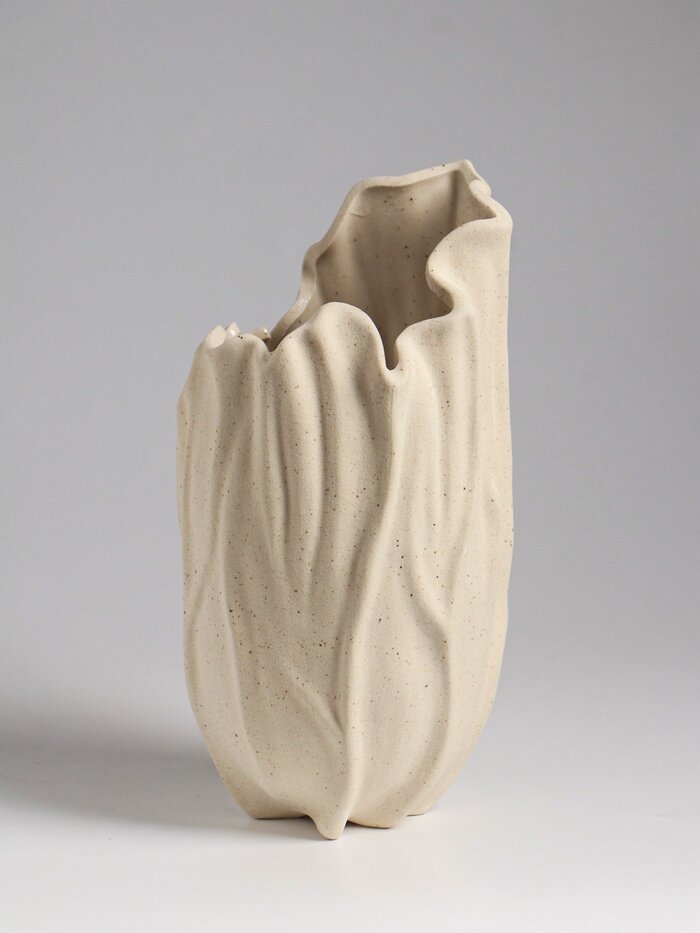 Ваза настольная керамика "Джалис" 22,5х12 см, бежевый 10902491