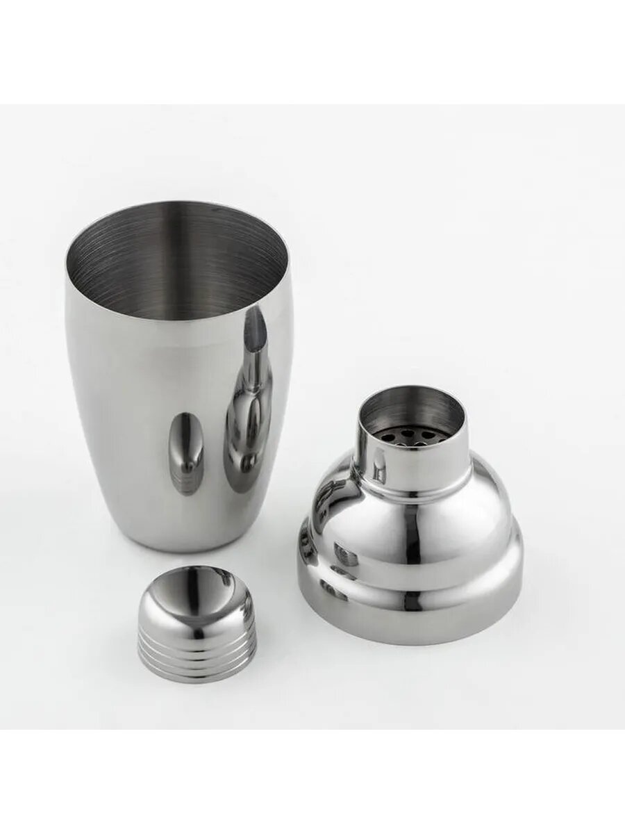 Стильный нержавественный шейкер для коктейлей