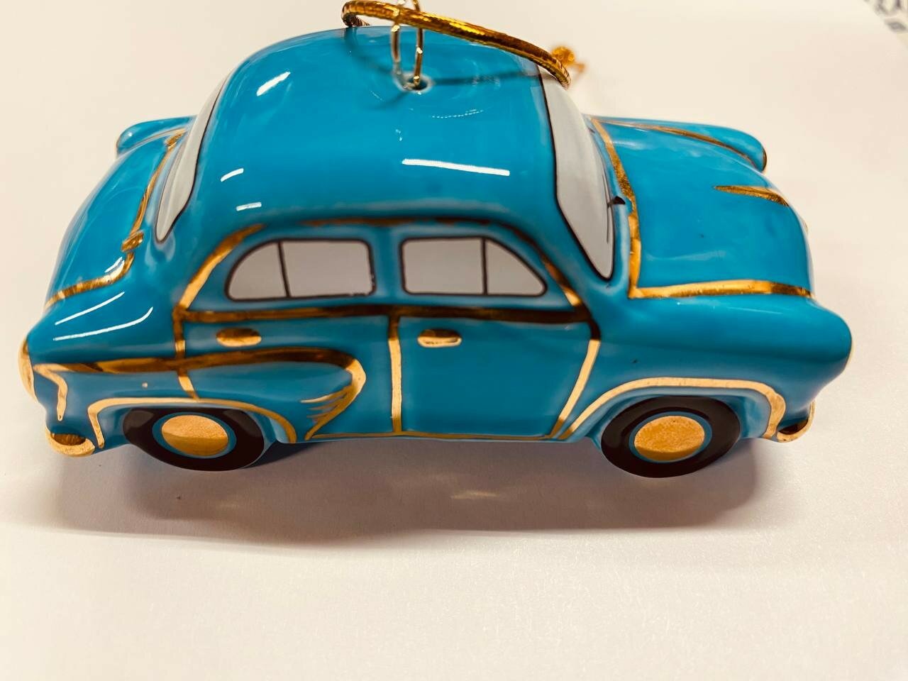 Игрушка на елку Машинка голубая, фарфор