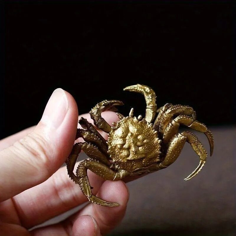 Статуя краба Орнамент