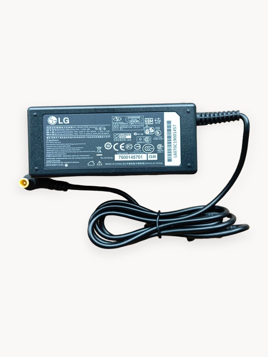 Блок питания LG 29LN450U для телевизора (адаптер 19V)