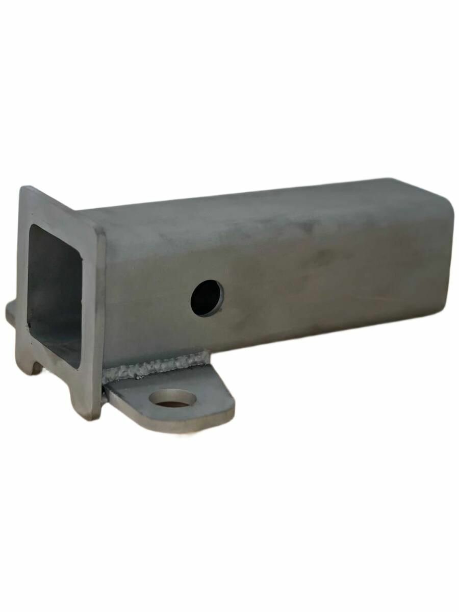 Фаркоп квадрат автомобильный PGT 30 см