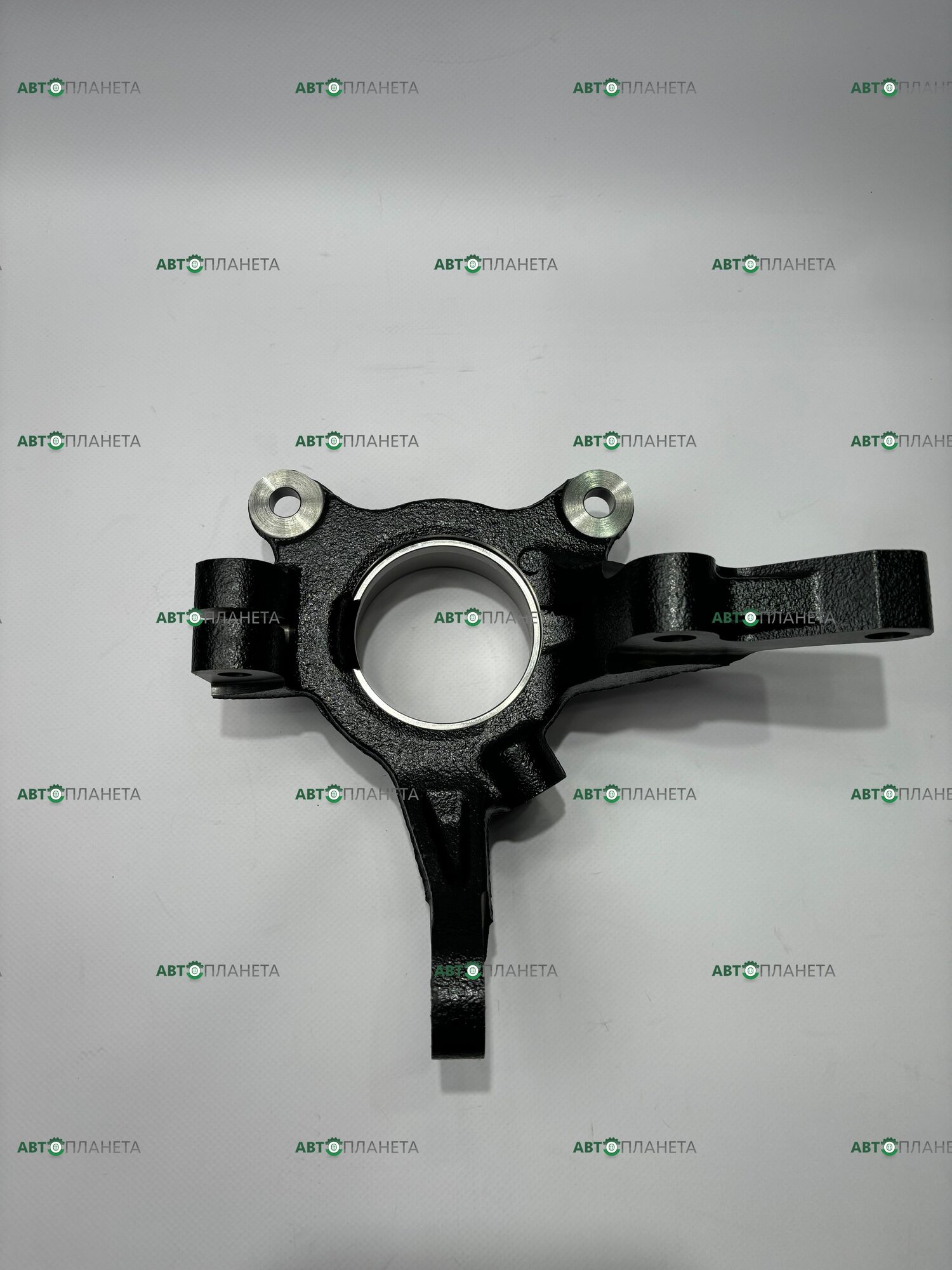 Кулак поворотный Оригинал Mitsubishi 3870A008