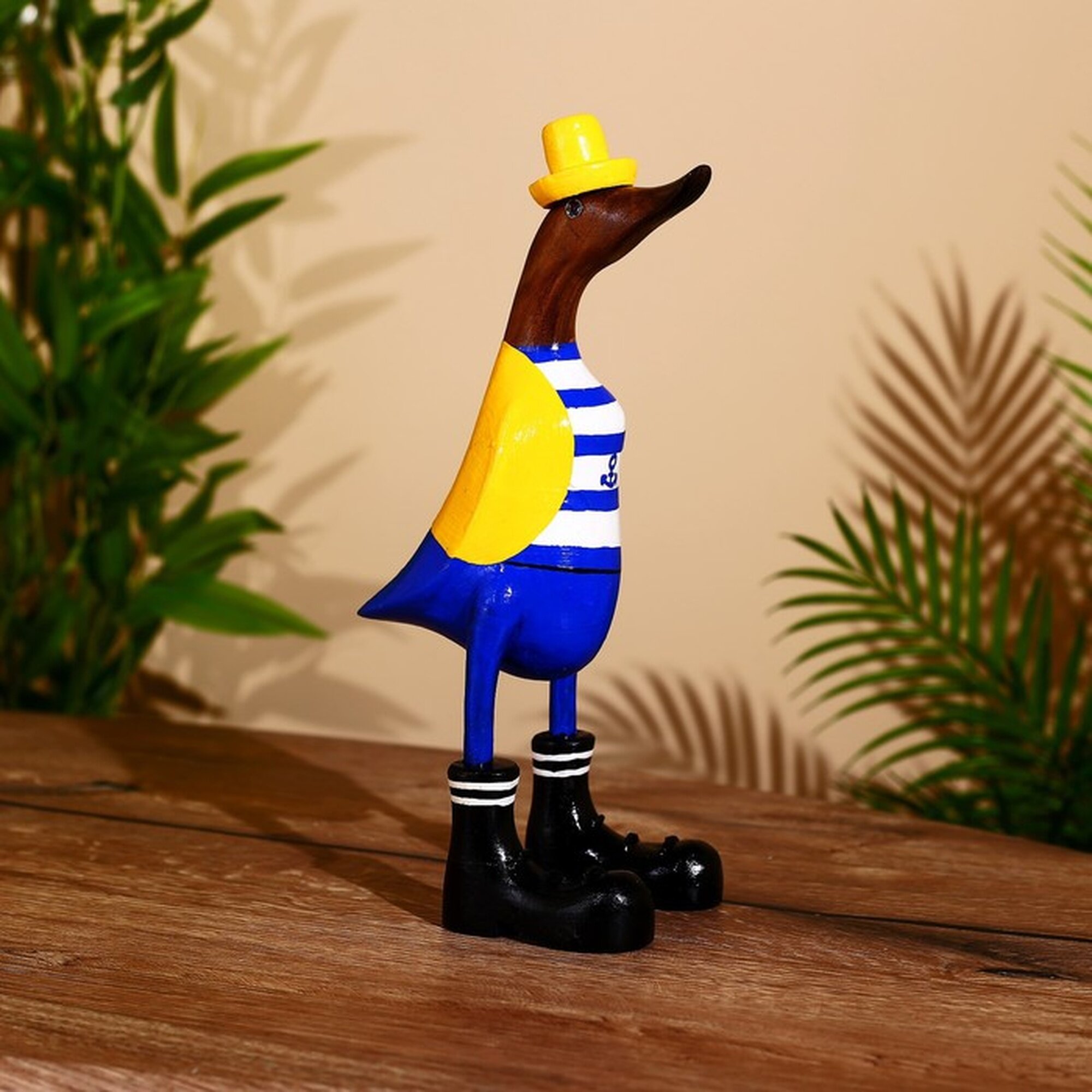 Статуэтка Сима-ленд "Утка-морячок", дерево, 27см, желтая/синяя
