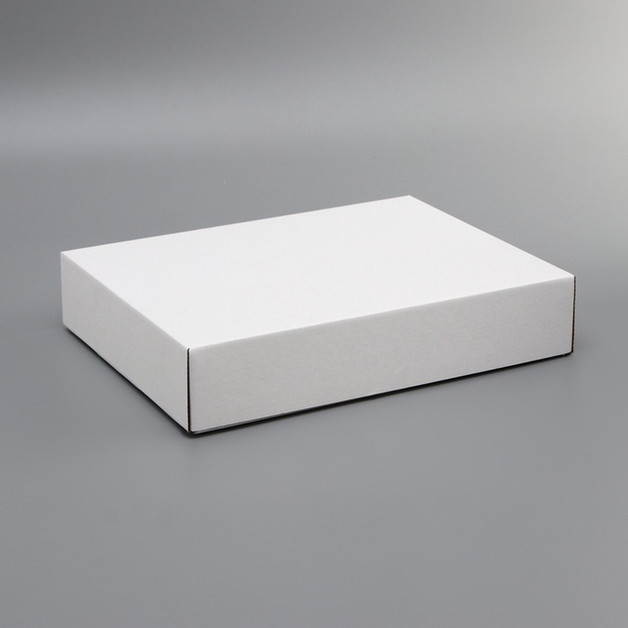 Коробка сборная, без печати, крышка - дно «белая» без окна 29×23.5×6 см
