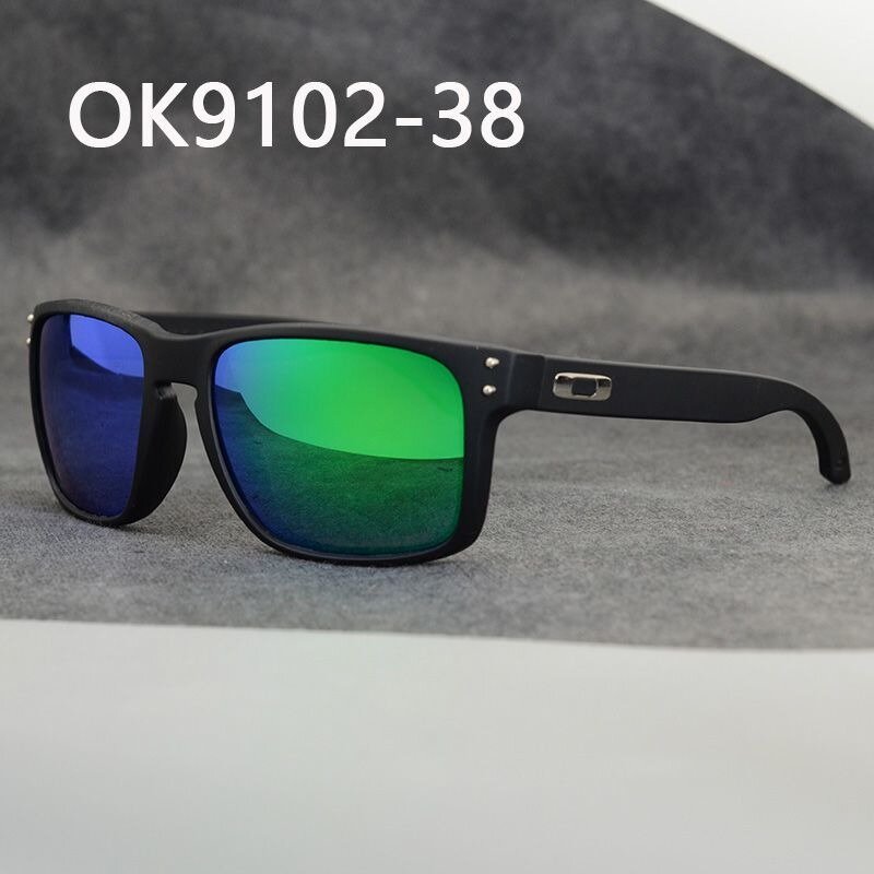 Солнцезащитные очки Oakley
