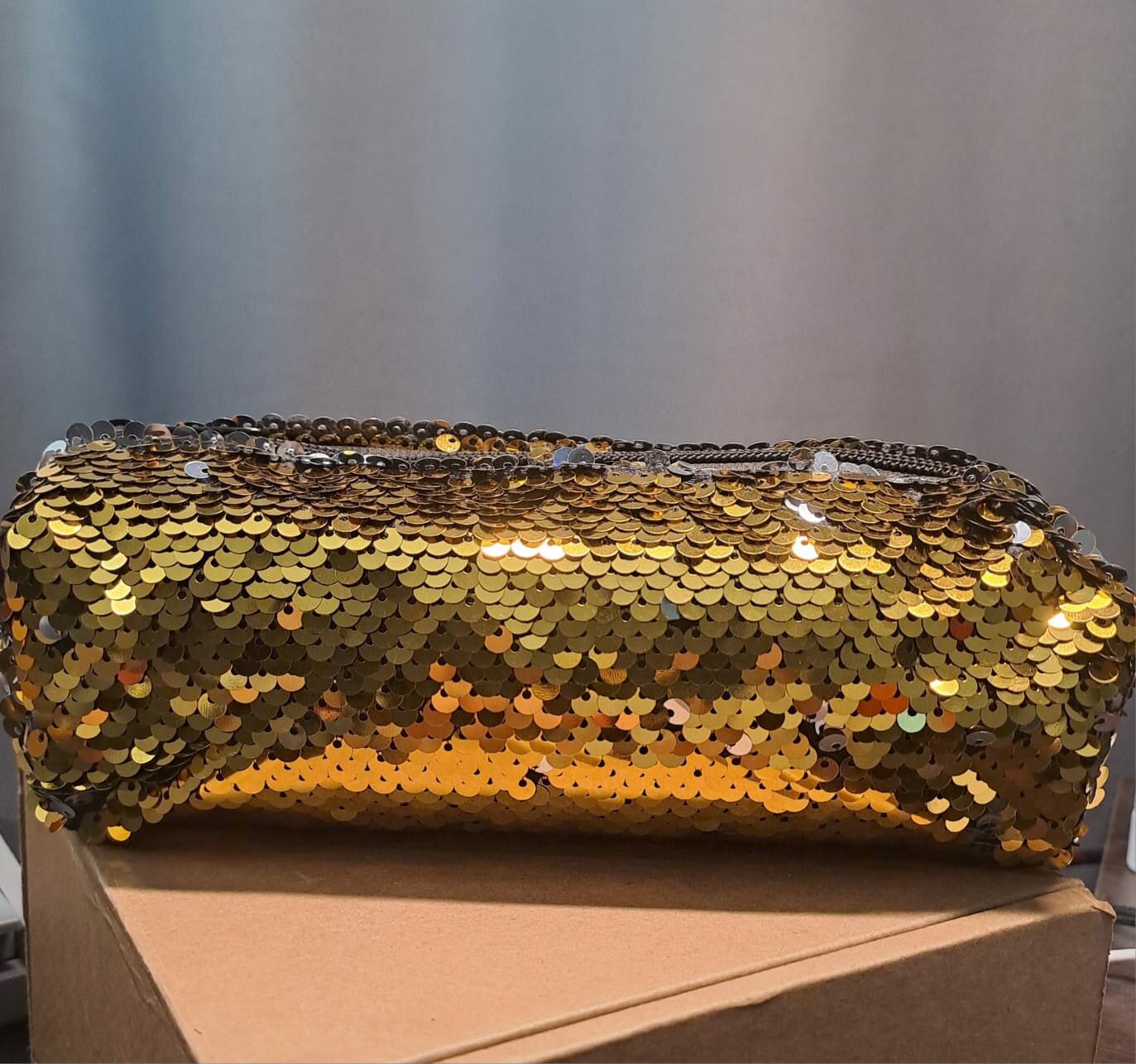 Пенал - хамелеон с пайетками (меняющий цвет) овальный, 20х5х5 см, 2 цвета, с антисминаемым вкладышем