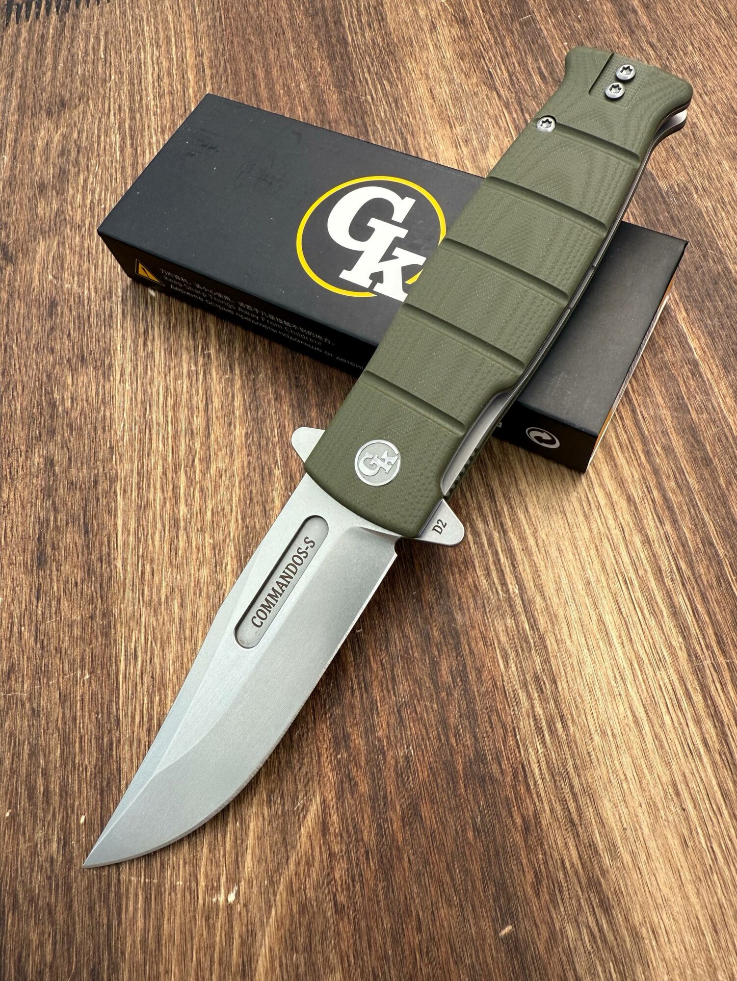 Нож складной Gallery of Knives "Commandos-S", сталь D2, рукоять G10, олива