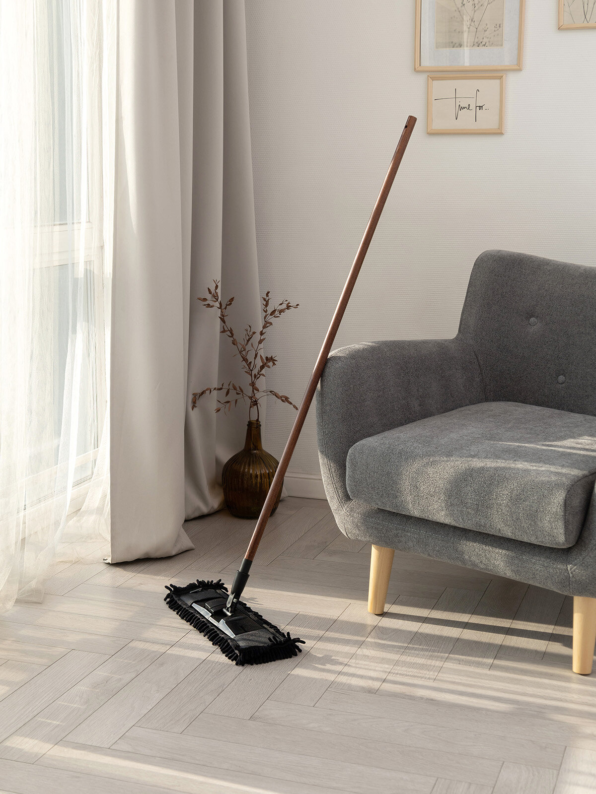 Швабра DeNASTIA "Dark Wood", с насадкой, для пола, без отжима, 42х13х130 см, L000049