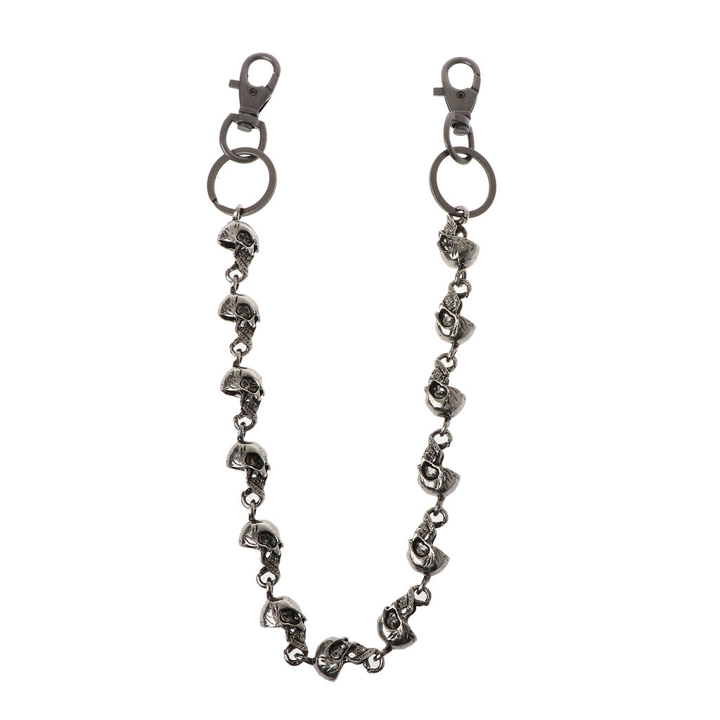 Череп соединен с металлической брючной цепочкой