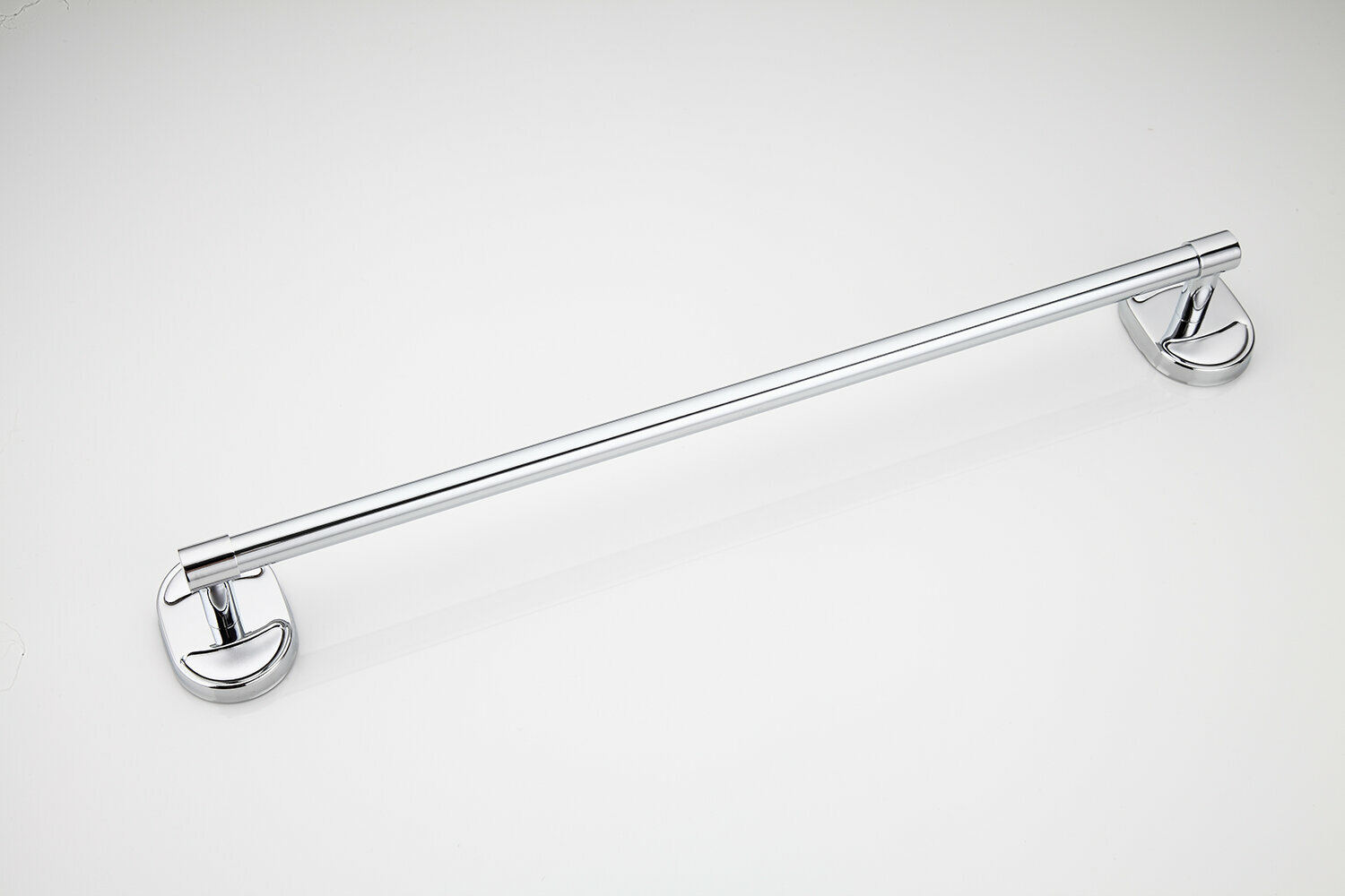 Полотенцедержатель для ванны Frap F1901-1, одинарный, металлический, хромированное покрытие, крепление шурупами