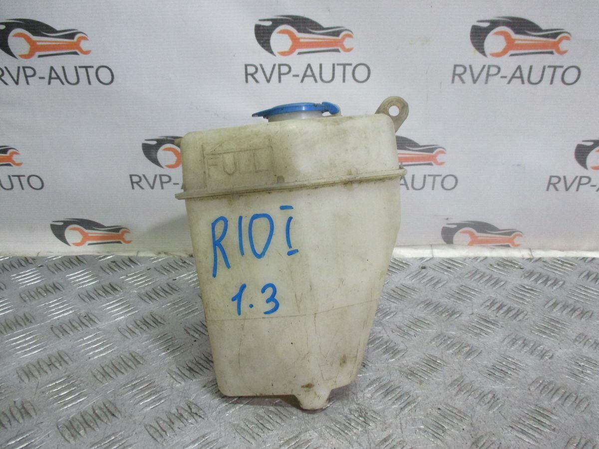 Бачок омывателя лобового стекла Kia RIO RS 2000-05 0K30A67480D