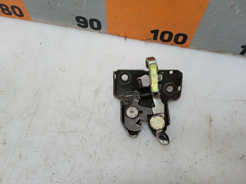 Б/У Ниссан Максима А33 Замок багажника Nissan Maxima 2001 A33 293328 NISSAN арт. 8463059C02