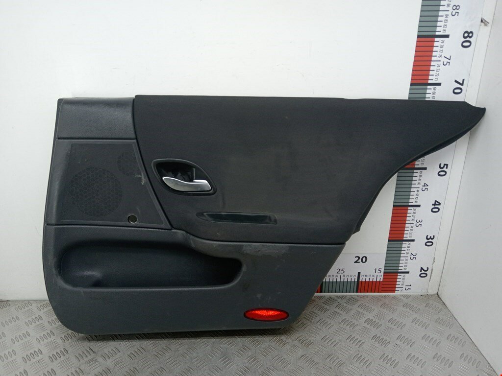 Обшивка (карта) двери задней правой Renault Laguna 2 арт. 2252129