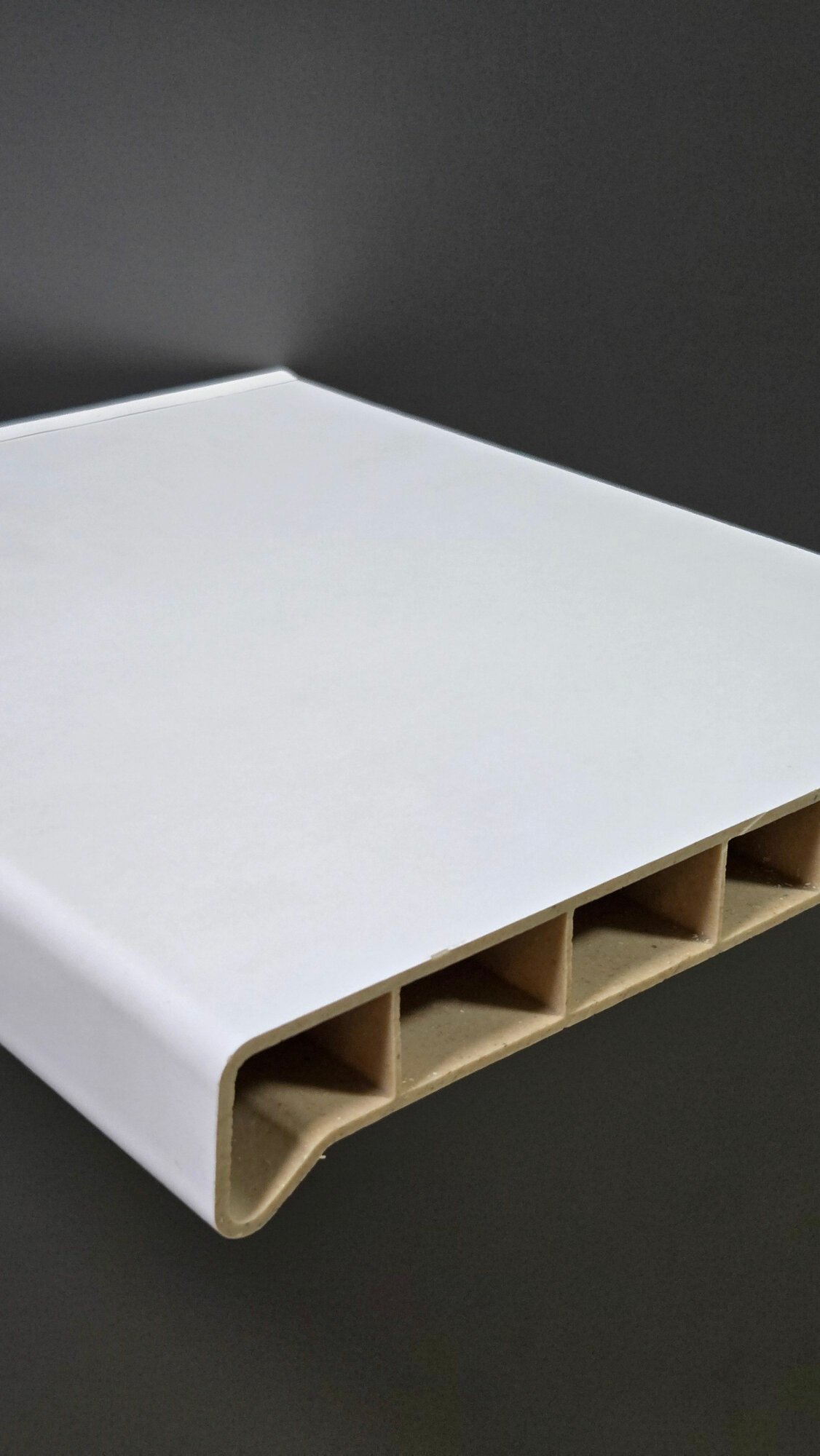 Образец подоконника Moeller Белый Сатин 15 см х 10 см, без заглушек