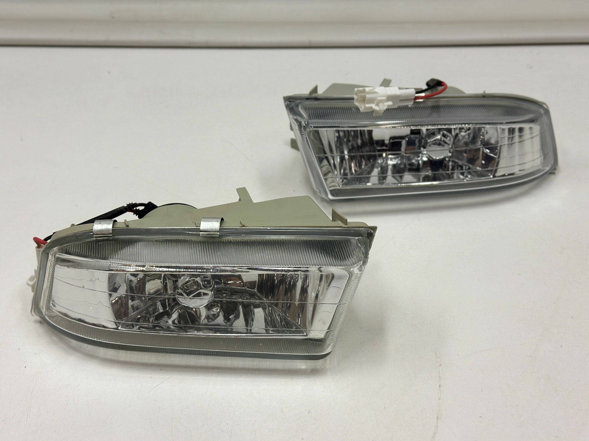 Фары автомобильные