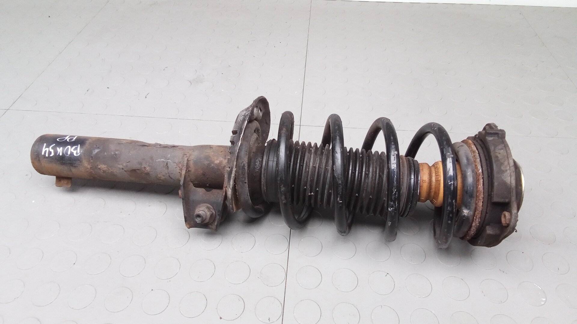 Стойка передняя правая SKODA SUPERB 2, Номер 3C0413031AT, 3AA413031M, 3C0411105B, 1K0412331B