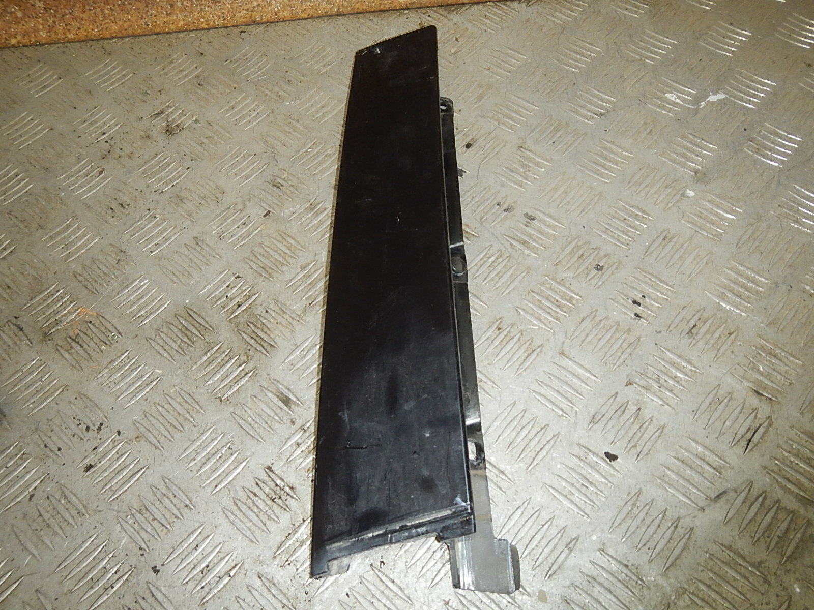 Б/У Накладка двери задней левой, Ford (Форд)-MONDEO (07-14) FORD MONDEO (07-14) Царапины. 598485 FORD арт. 7S71A254A41