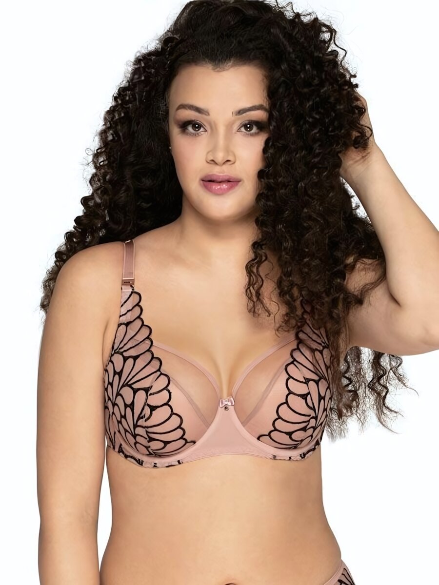 Бюстгальтер Бюстгальтер на косточках с контрастной черной вышивкой AVA