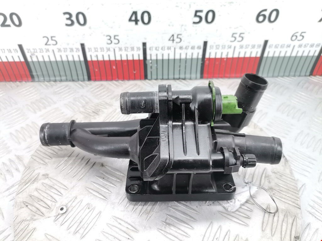 Корпус термостата Ford Focus 3 1675627 арт. 1816361