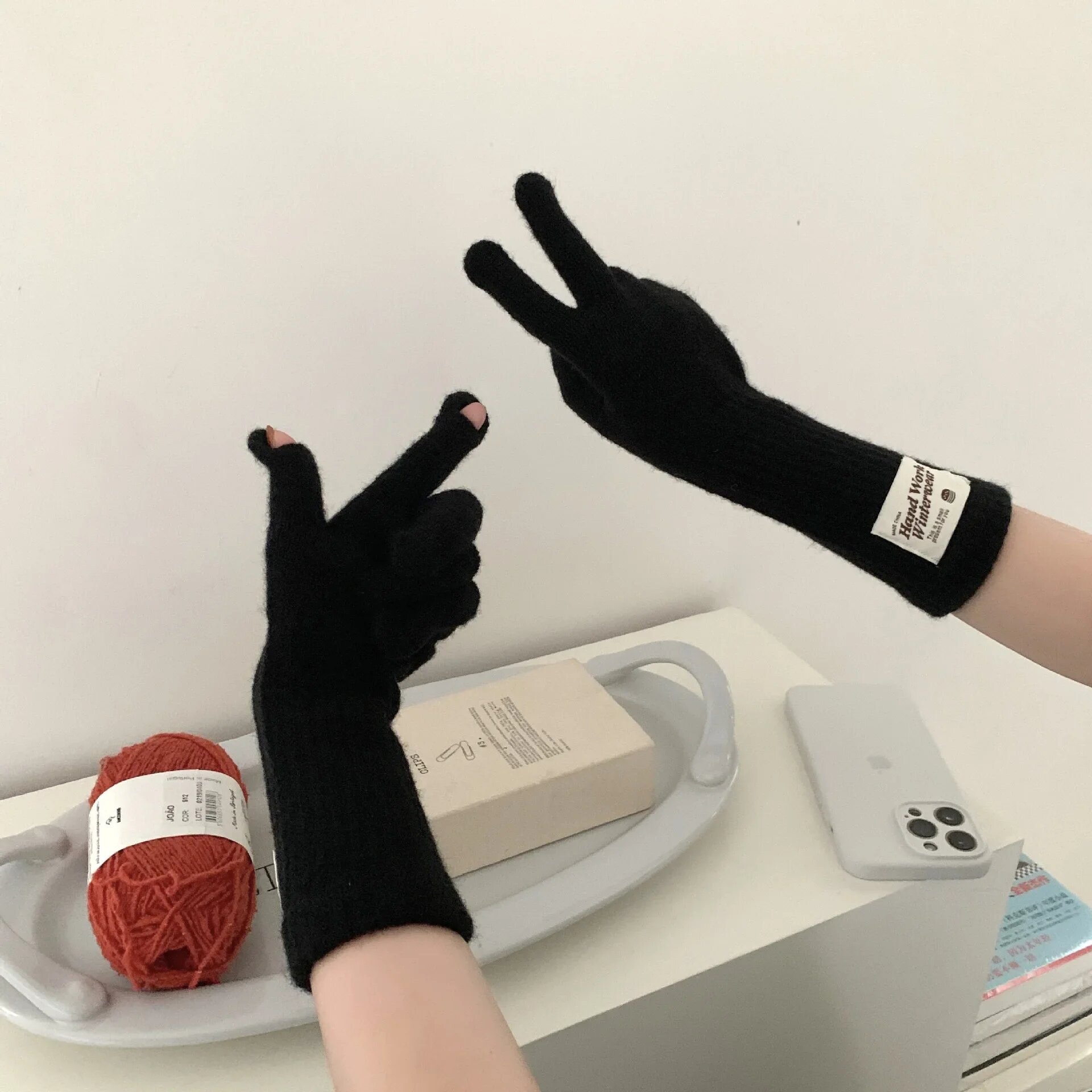 Перчатки для женщин