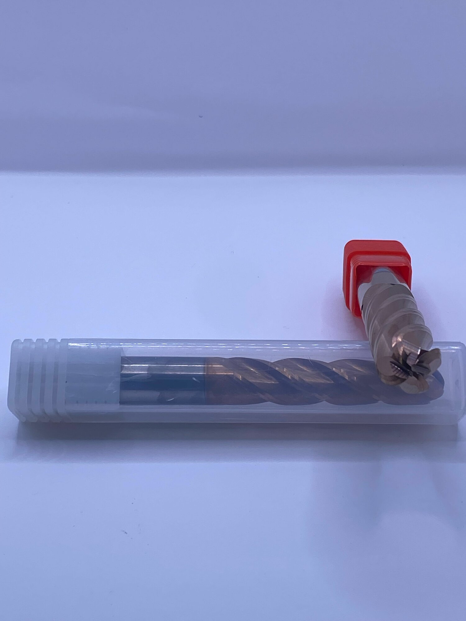 Фреза твёрдосплавная концевая радиусная HRC60 R9X75XD18X150L4T