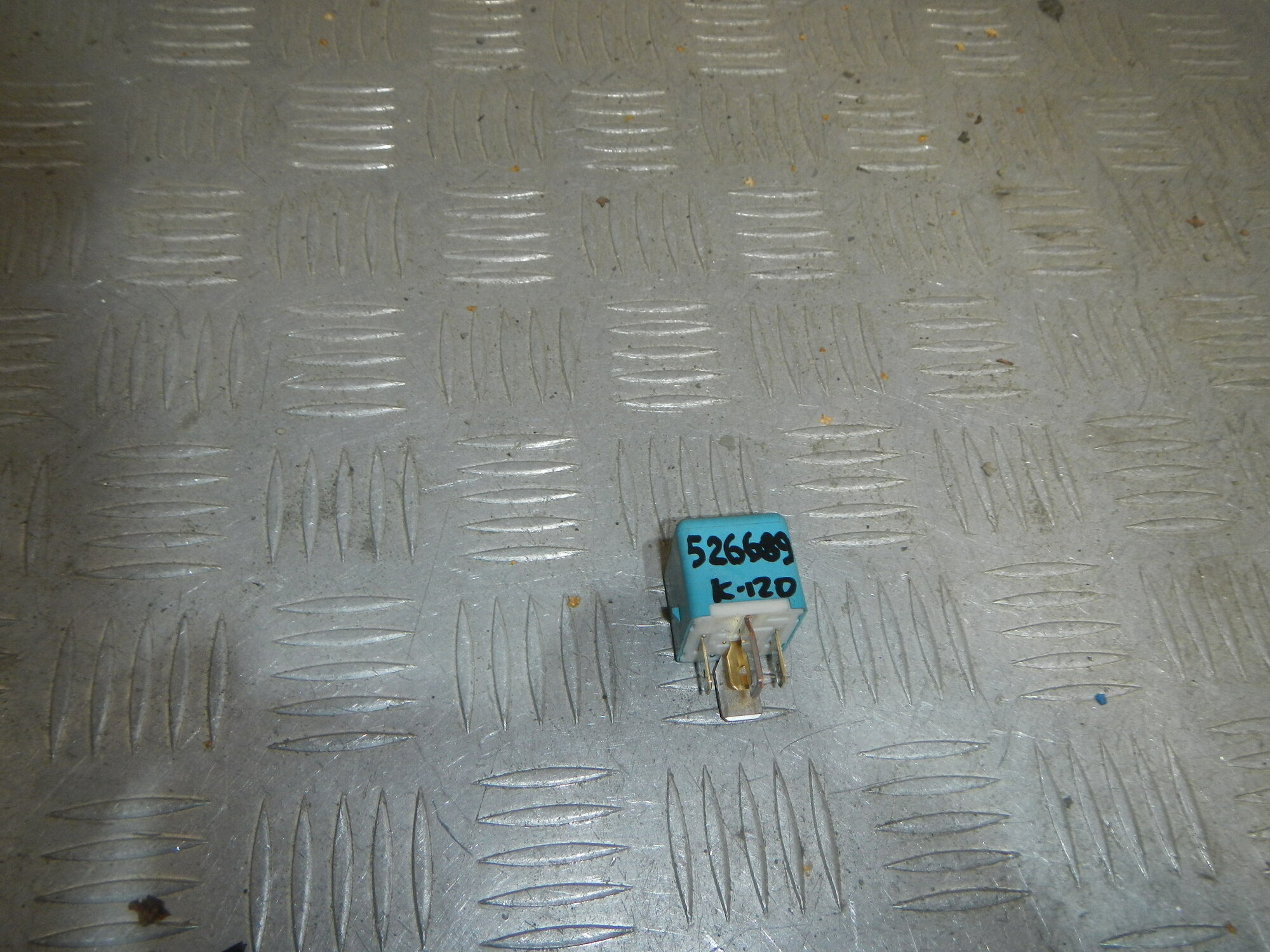 Б/У Реле, Toyota (Тойота)-COROLLA 120 (01-06) TOYOTA COROLLA 120 (01-06) Вентилятора отопителя. Без видимых повреждений. ...