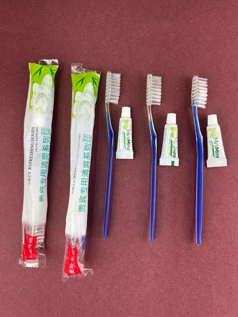 Набор для ухода за полостью рта "MiniMint", одноразовый, зубная щетка и паста, 3г, 100шт